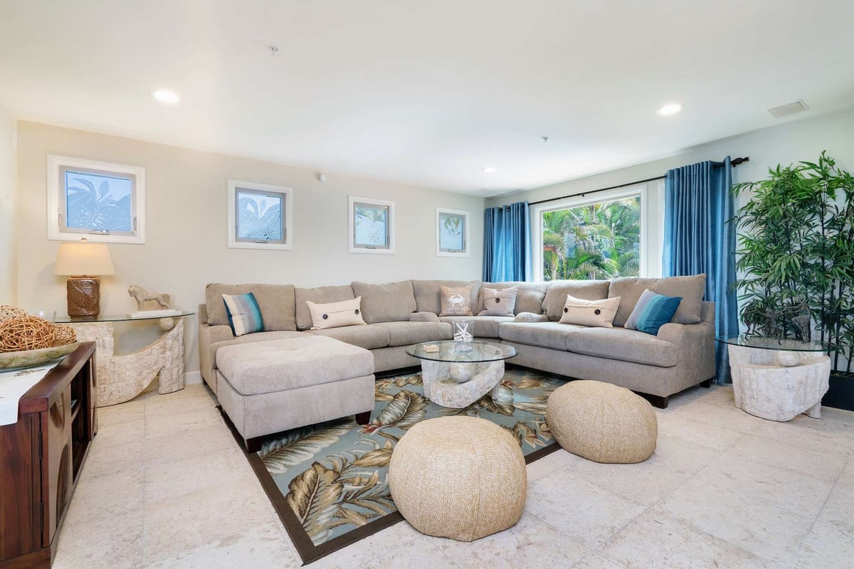 The Royal Hawaiian Estate | Waimanalo Beach, Hawaii | Rental Escapes