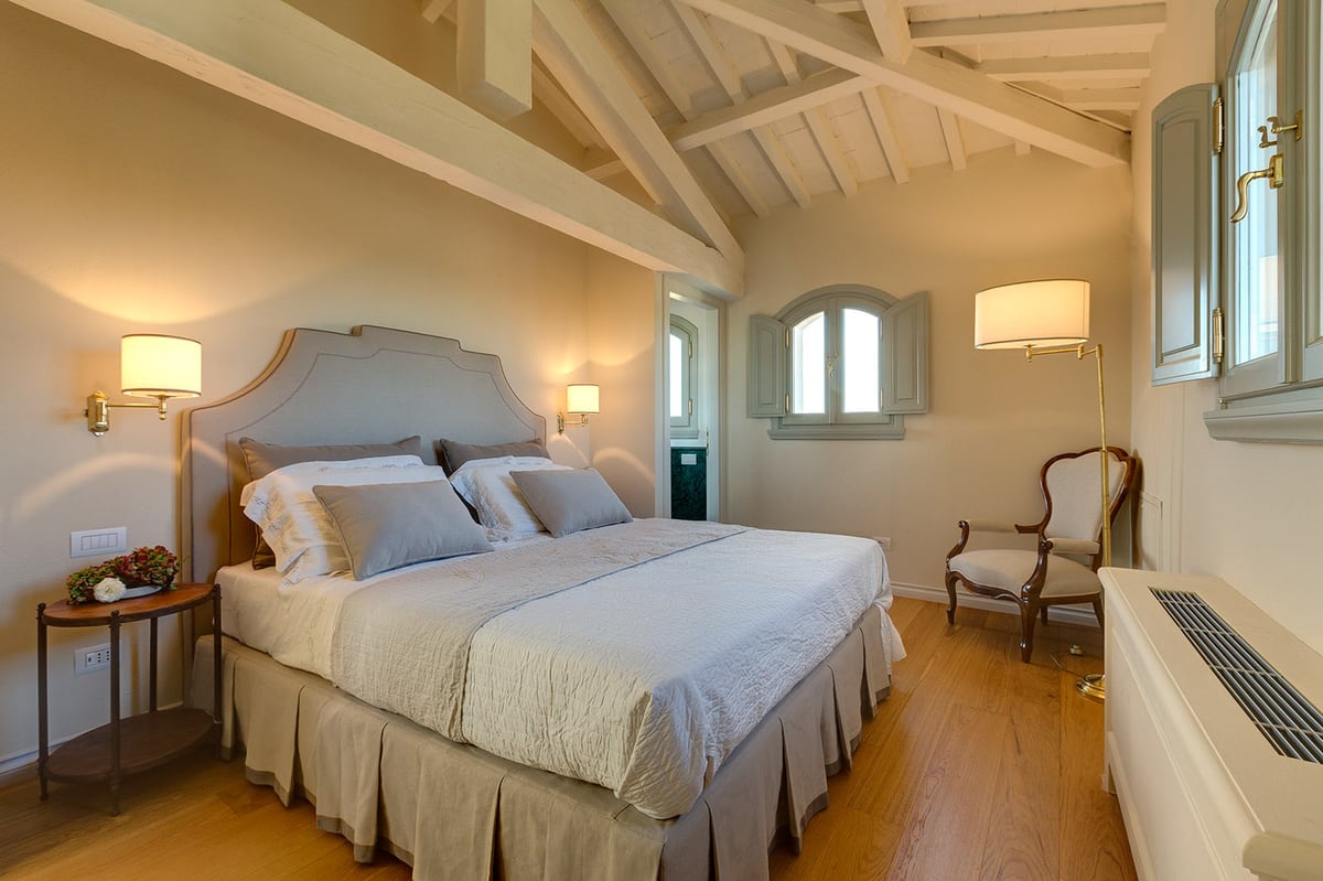 Feronia | Florence, Italy | Rental Escapes