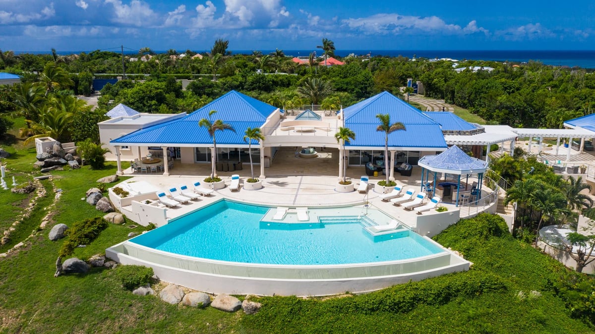 Azur Dream | Les Terres Basses, Saint Martin | Rental Escapes