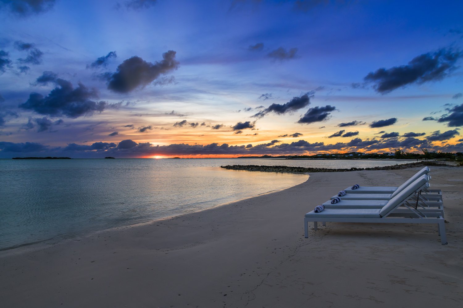 Twin Palms | Turtle Tail, Turks & Caicos