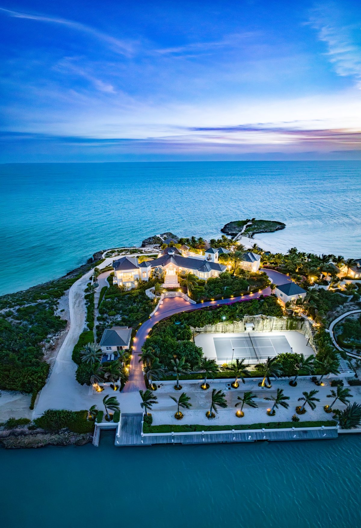 Emara | Turtle Tail, Turks & Caicos | Rental Escapes