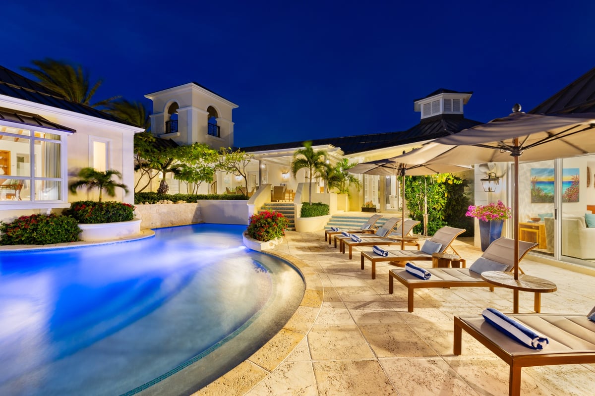 Emara | Turtle Tail, Turks & Caicos | Rental Escapes