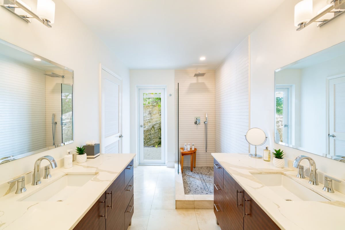 Emara | Turtle Tail, Turks & Caicos | Rental Escapes
