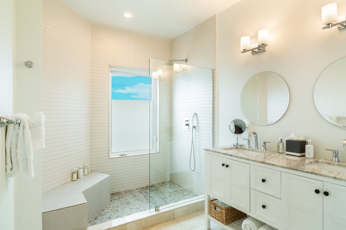 Emara | Turtle Tail, Turks & Caicos | Rental Escapes