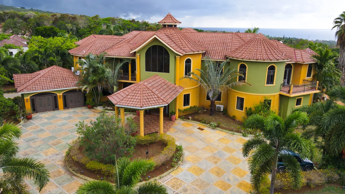 MilBrooks Resort Villa | Rose Hall, Jamaica | Rental Escapes