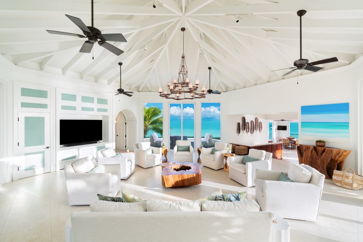 Emara | Turtle Tail, Turks & Caicos | Rental Escapes