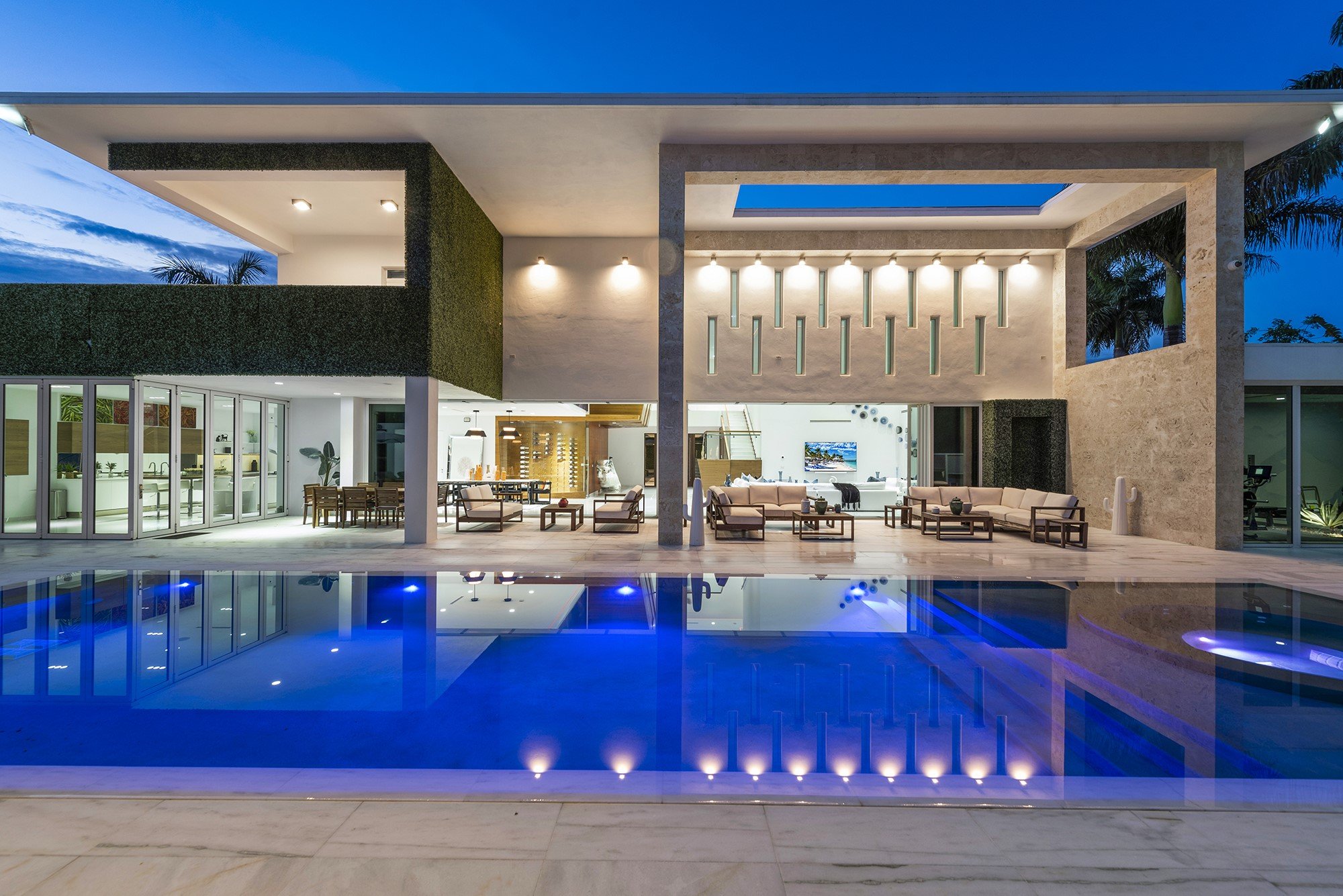 Villa Crest | South Miami, Florida
