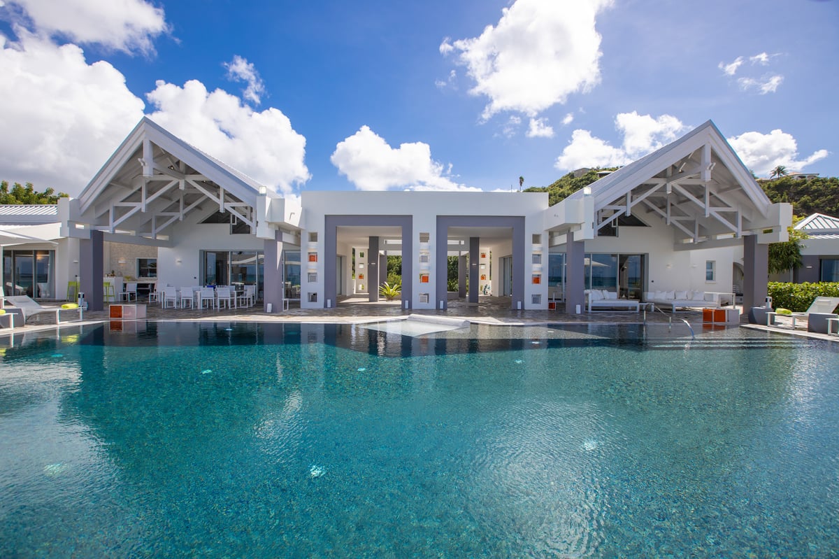 Avanti | Les Terres Basses, Saint Martin | Rental Escapes
