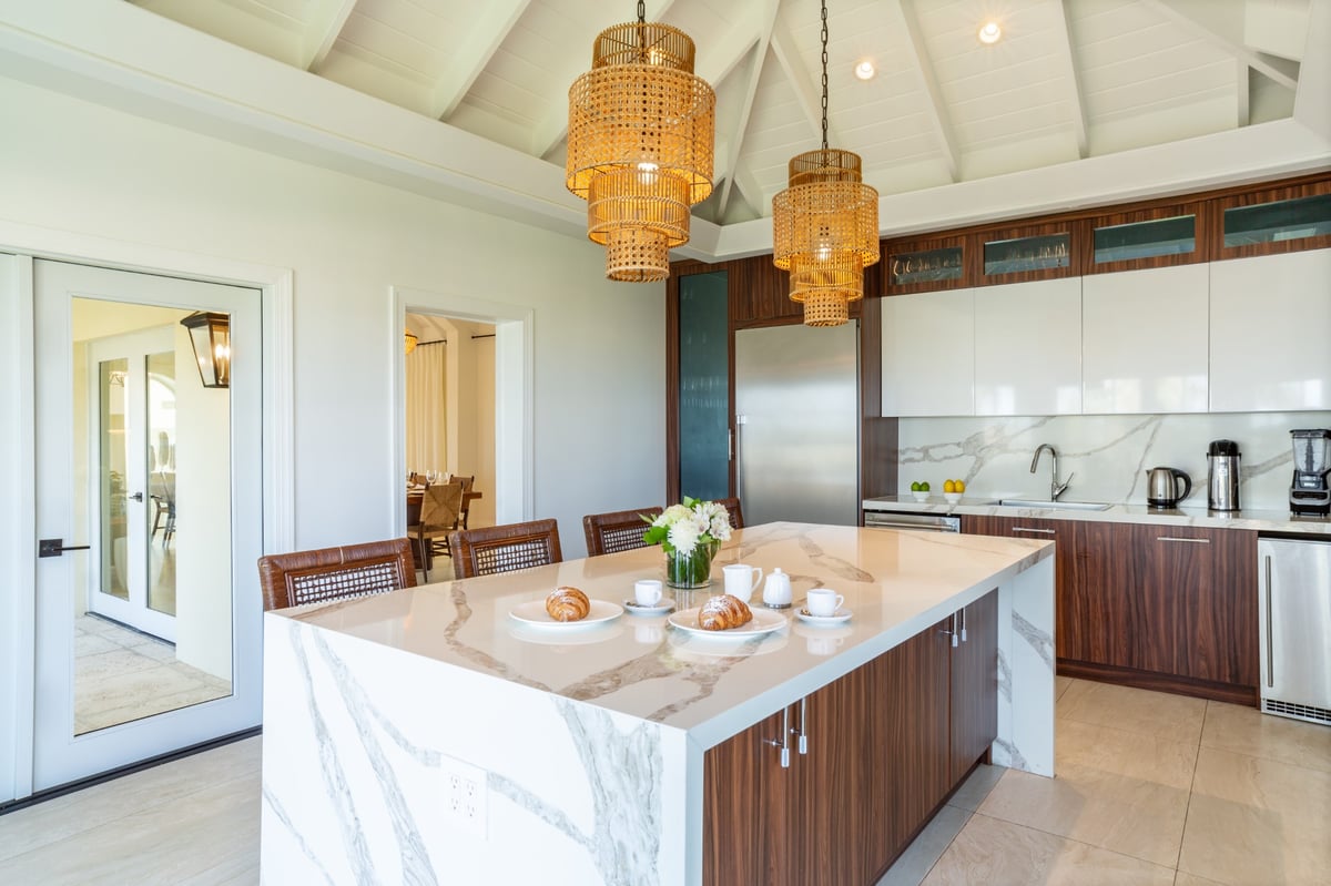 Emara | Turtle Tail, Turks & Caicos | Rental Escapes