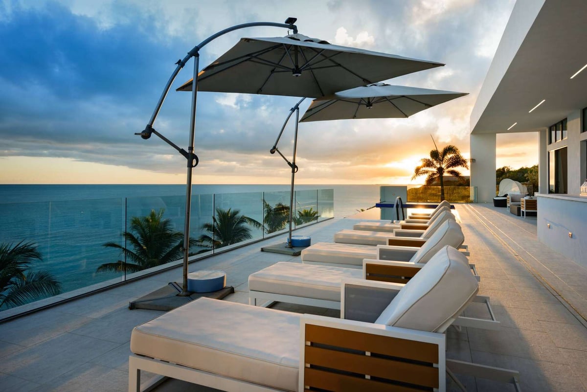 Blue Vista | Turtle Tail, Turks & Caicos | Rental Escapes