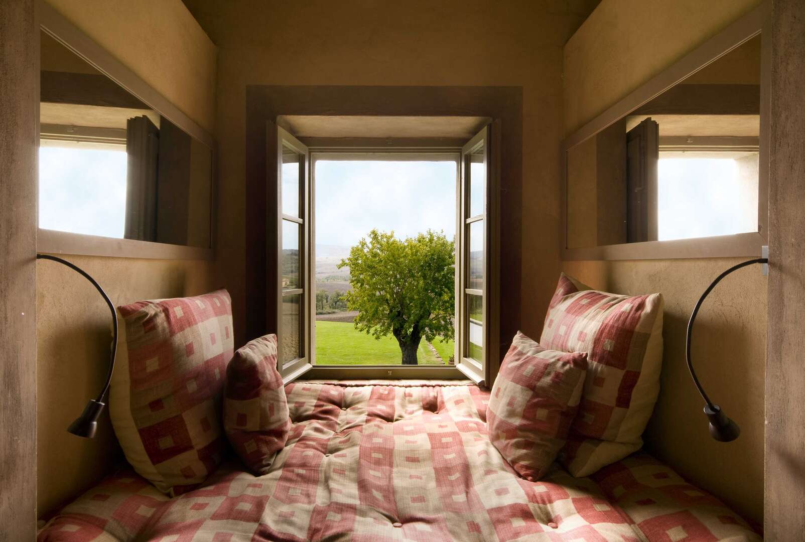 Villa Contea | Contignano, Italy