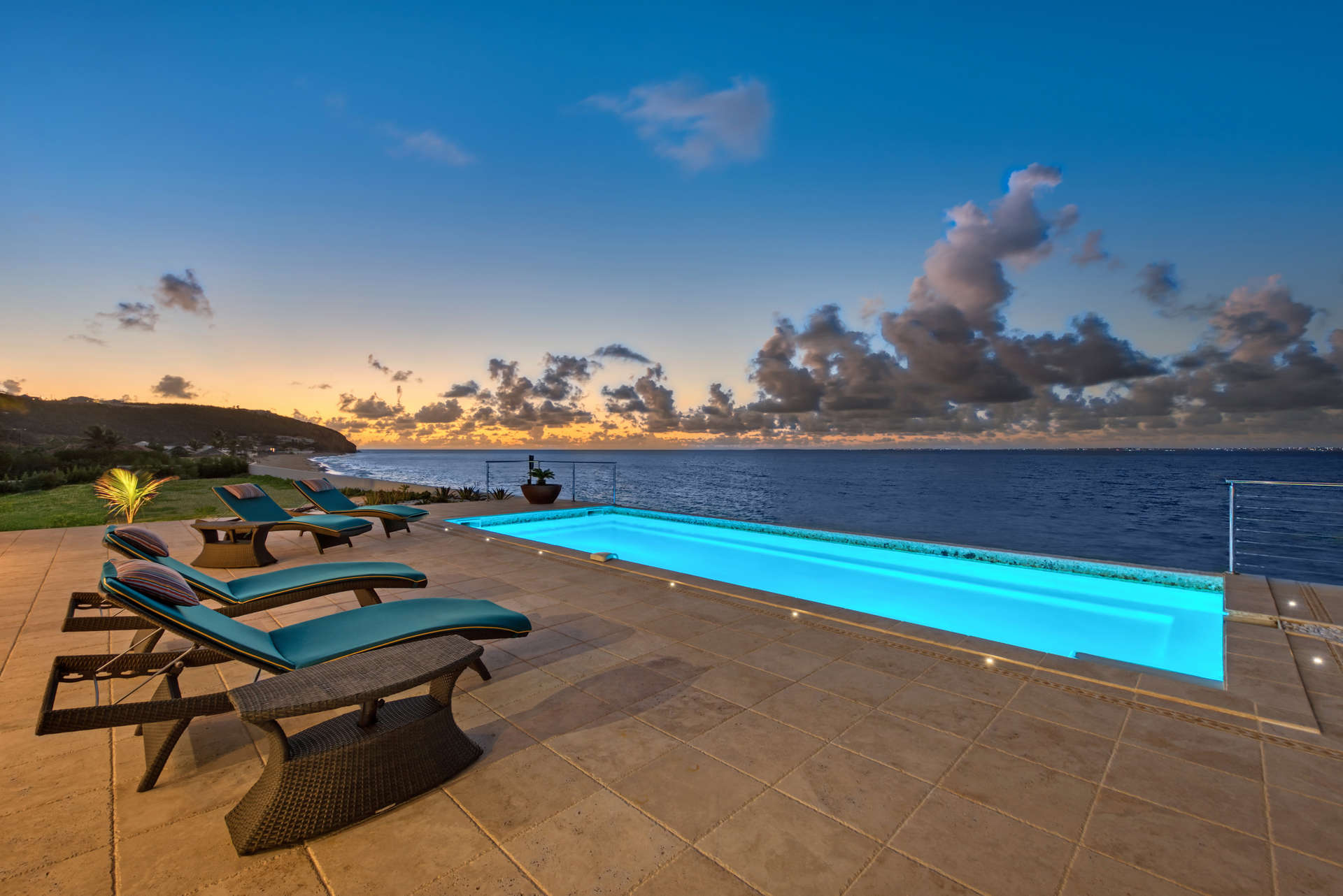 La Vie en Bleu | Les Terres Basses, St Martin