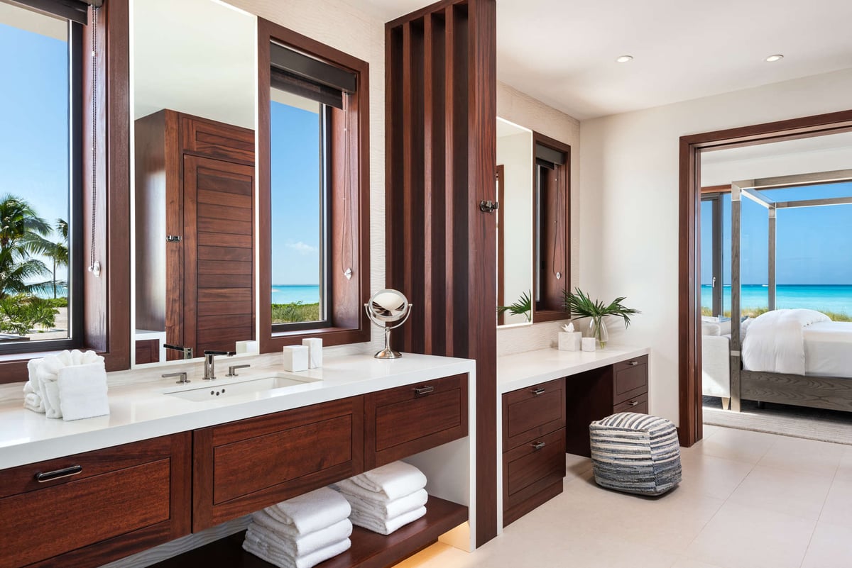 Vision Beach | Grace Bay, Turks & Caicos | Rental Escapes