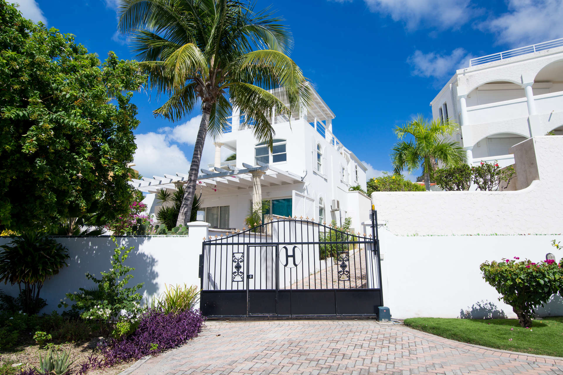 Caribbean Blue | Pelican Key, St Martin