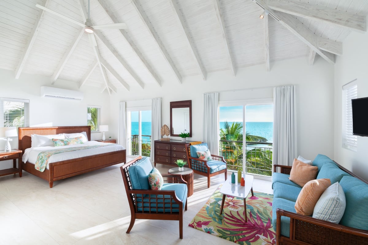 Emara | Turtle Tail, Turks & Caicos | Rental Escapes