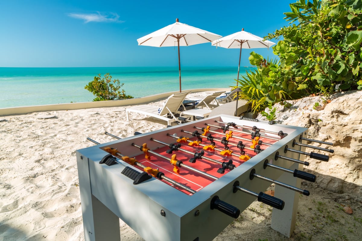 Emara | Turtle Tail, Turks & Caicos | Rental Escapes