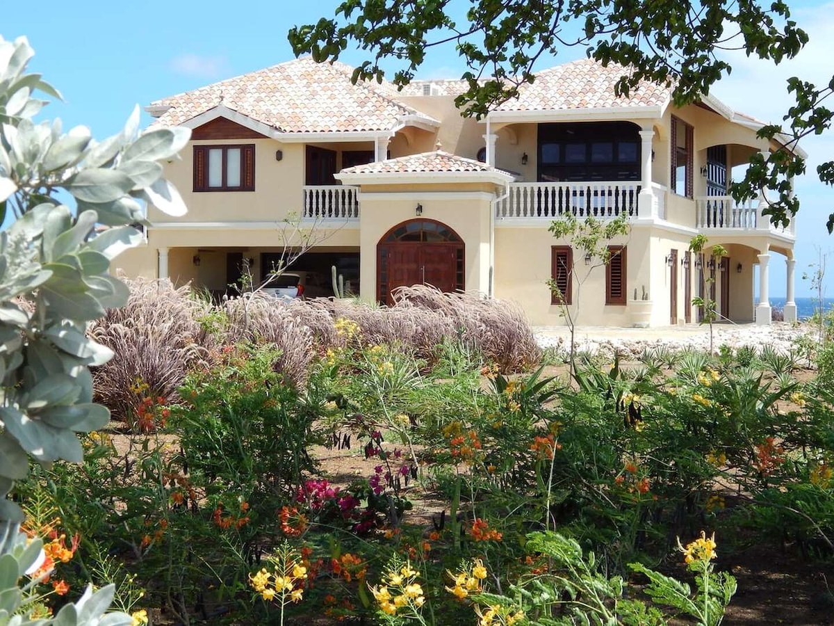 Curacao Villas & Luxury Vacation Rentals : Rental Escapes