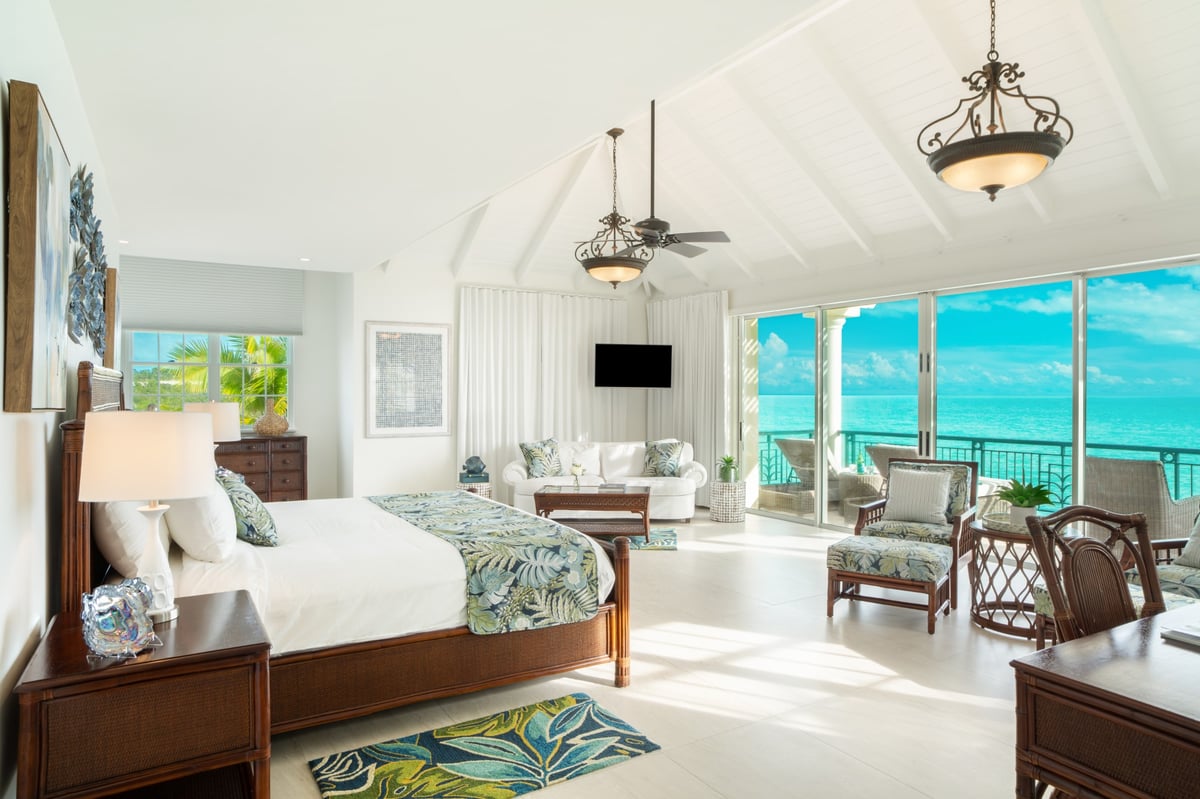 Emara | Turtle Tail, Turks & Caicos | Rental Escapes